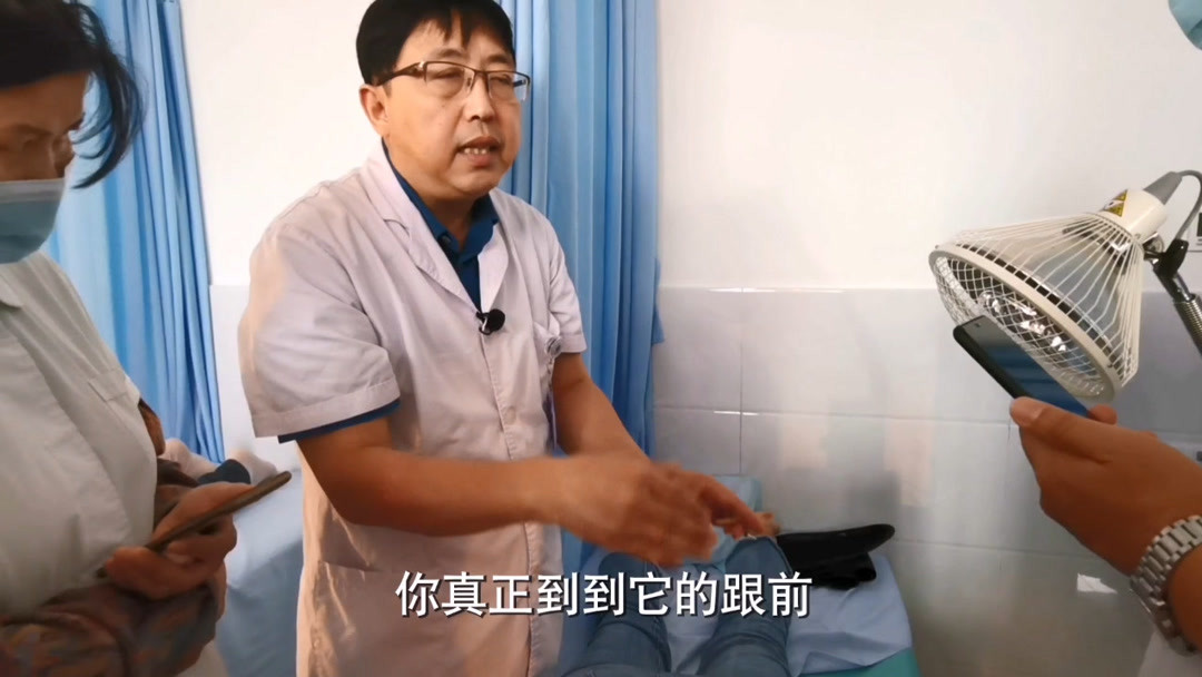 腰间盘突出怎样做针灸治疗?专家演示如何选穴和进针,超实用