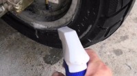 真空胎轮毂边漏气如何处理