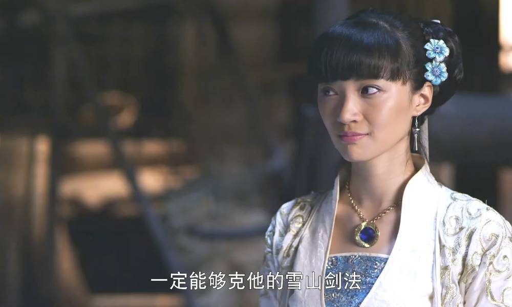 女生颜值高打架都不一样,动作太飘逸了,千万不要看花了眼
