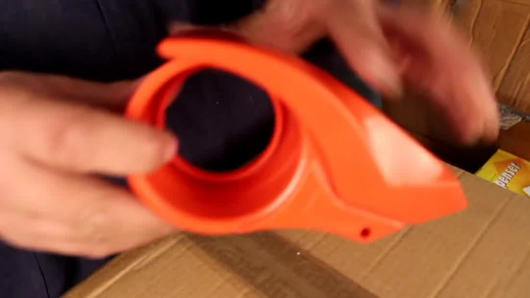 新款塑料胶带切割器使用