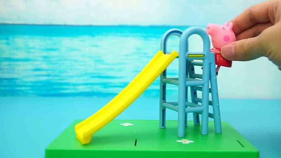 小猪佩奇玩具系列 趣味滑滑梯玩具套装