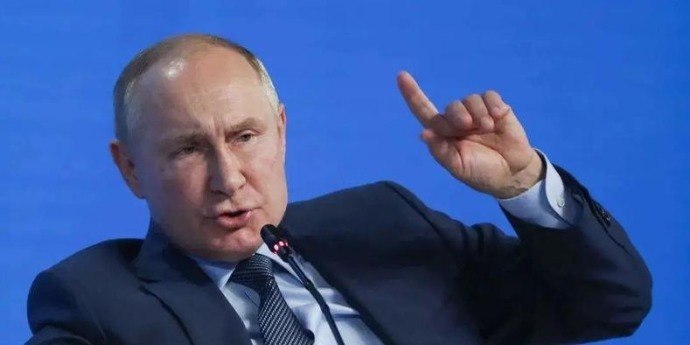 自从克里米亚全民公投加入俄罗斯后,乌克兰一直耿耿于怀