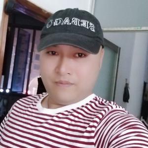 苦中作乐光头哥 