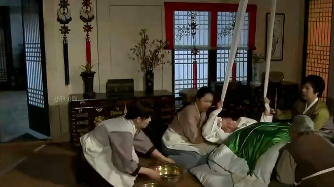 古代女人生孩子为什么要吊威亚