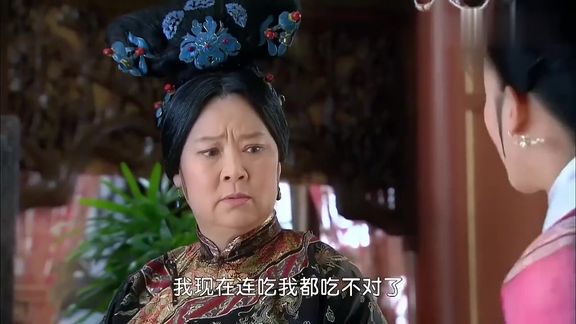 新还珠格格:宫中礼仪规矩真多,小燕子吃个饭,都要被容嬷嬷折腾