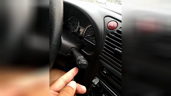 驾考当天下雨最苦闷,考试正确使用雨刷器很关键!