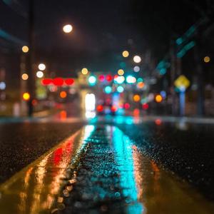 心锁柳絮翠 