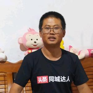 地道果农小哥 