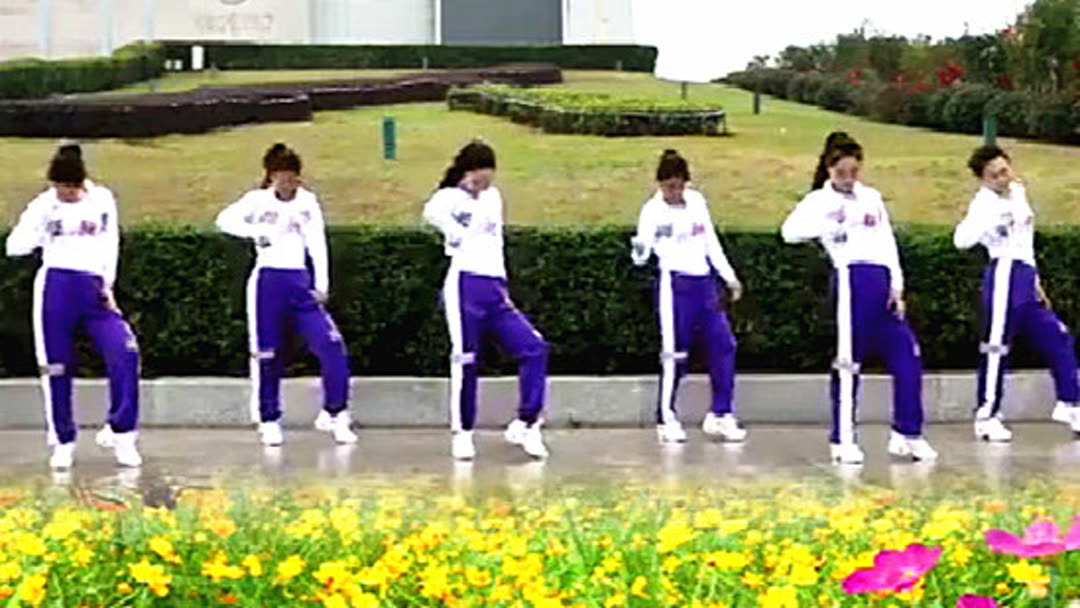 最新广场舞《狂浪》舞蹈动感,歌曲优美,有教学