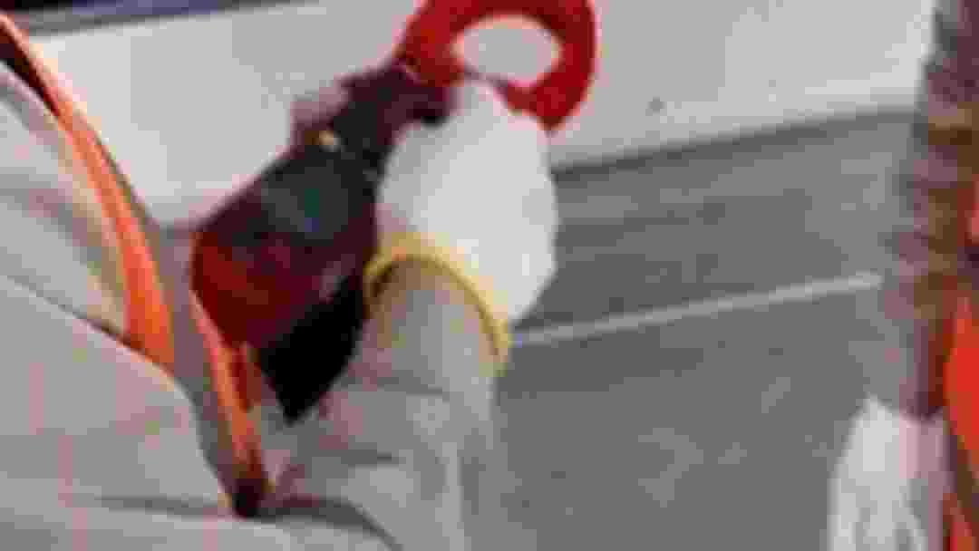 盛鲁电厂运行三值内部教学视频--发电机碳刷更换