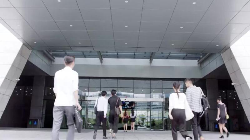 飞鸟集:武越在公司召开部门会议,组员来迟主管直接放鸽子不来