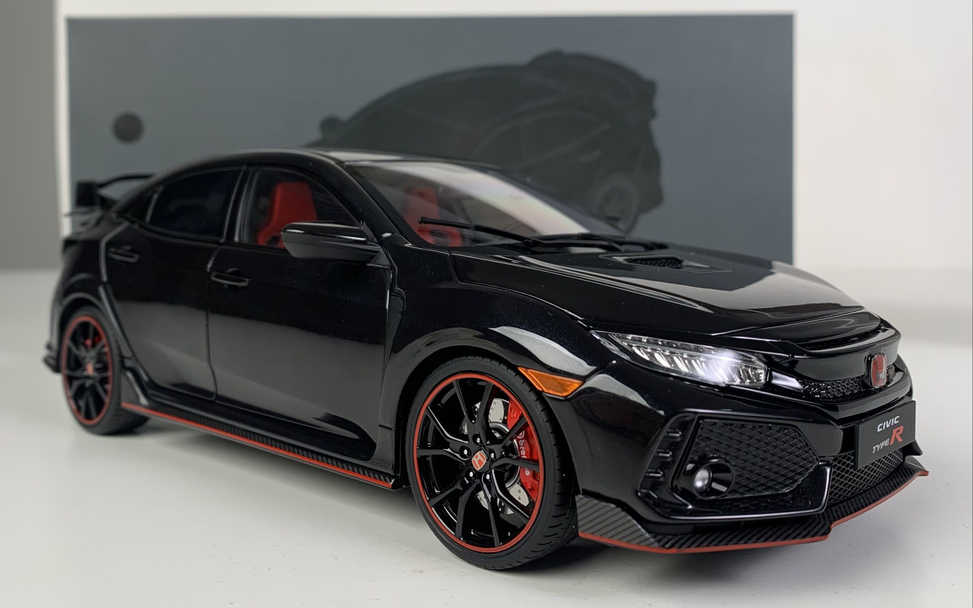 【开盒】国产模型LCD本田思域typeR车模做工不错性价比很高的一款...