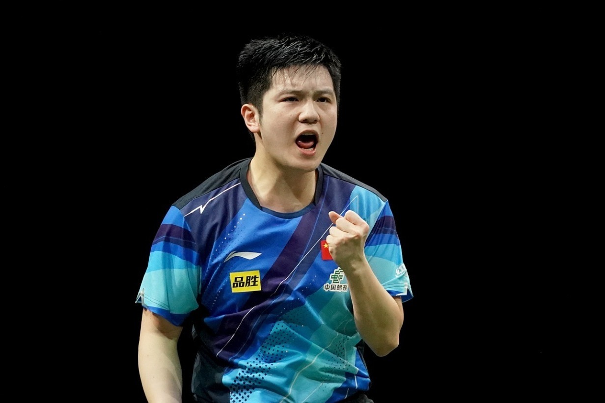 世乒赛巅峰一战!樊振东太稳,6局苦战险胜梁靖昆,决战王楚钦
