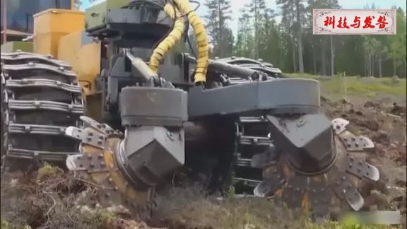 现代化农业机械设备,使用大量人工的日子将一去不复返