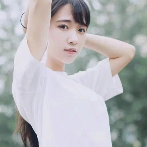 有一闺蜜 