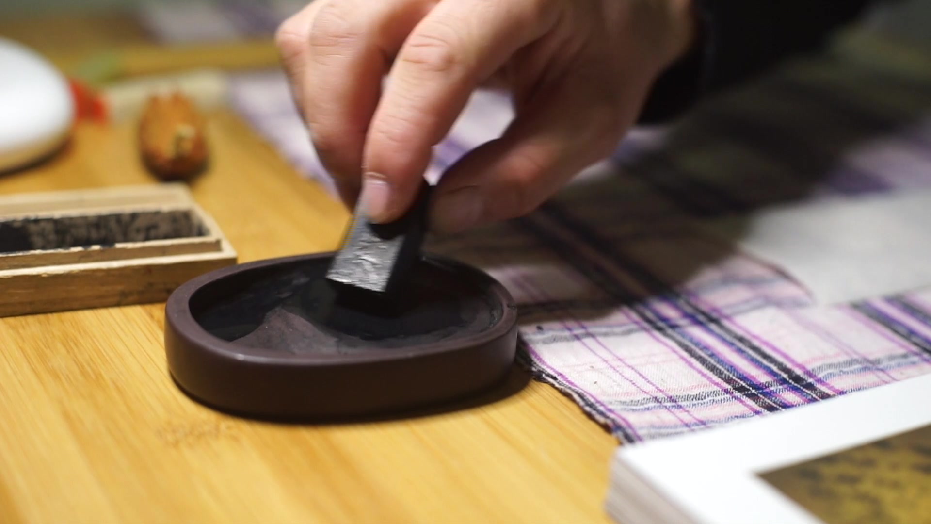 研磨写字,一篇【山中客】