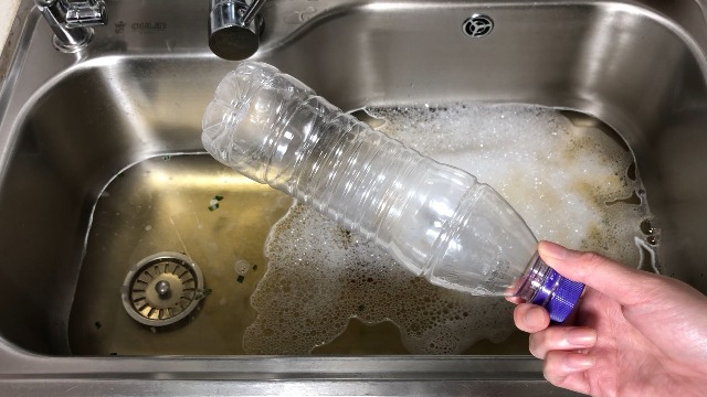 不管厨房下水道有多堵,教你巧方法,3分钟疏通,不花冤枉钱