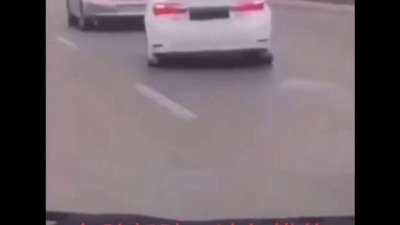 驾驶技术也会被传染,小哥出来管一管,#九纯健科技# #安全过暑假#