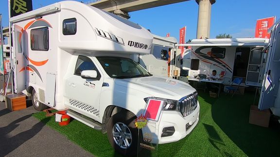 都说皮卡房车空间小下面看个空旷的