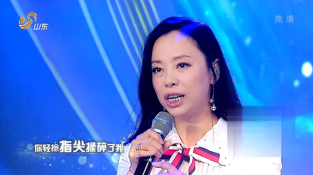 超强音浪:“黄妈”黄绮珊再唱经典《离不开你》,歌声不老