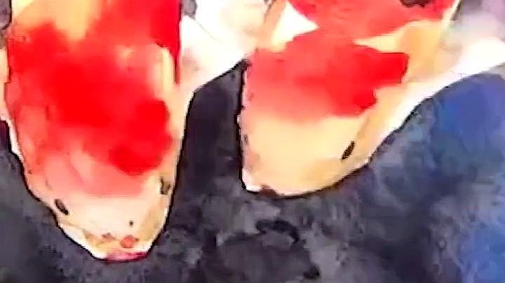 绘画:水彩画一对星空锦鲤,有没有抨击你的心灵!