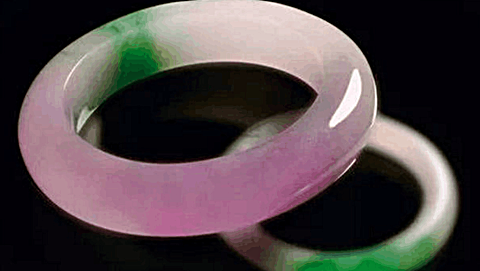 适用于市面上8成翡翠的鉴别方法: 满足这3个特点就不会出错!