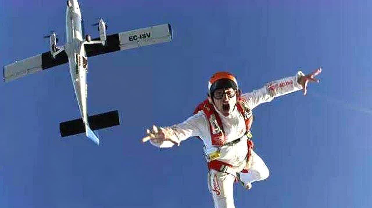 客机老出事,配降落伞让乘客跳伞不行吗?专家:没想的那么简单!