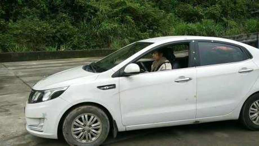 训练场模拟科目二考试,虽然合格但是倒车入库险过,加强练习呵