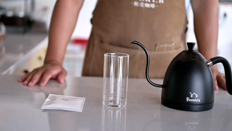 如何快速冲泡一杯好喝的挂耳咖啡?