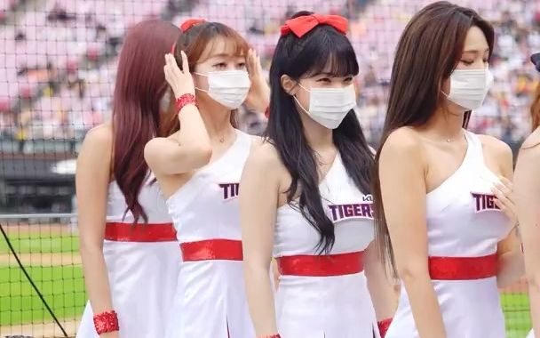 啦啦队表演37(李多惠)