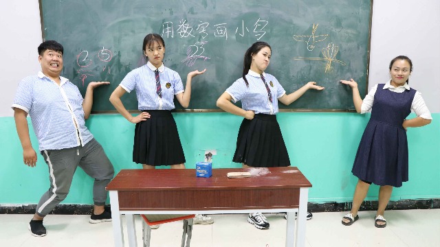 老师让学生用数字画小鸟,学生画的一个比一个好看,太...