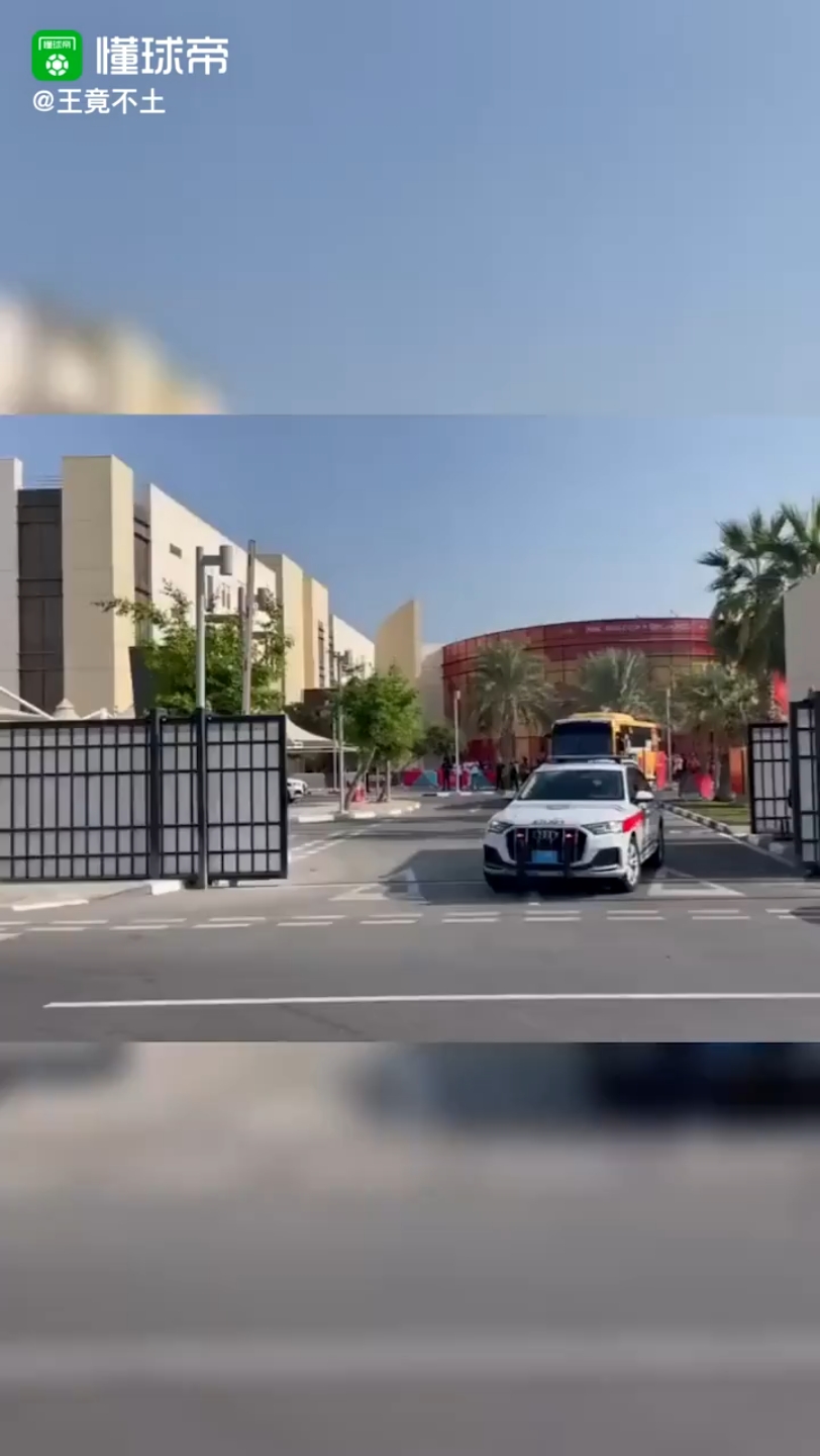 【世界杯】悲情!西班牙队大巴车已离开卡塔尔酒店,准备回国