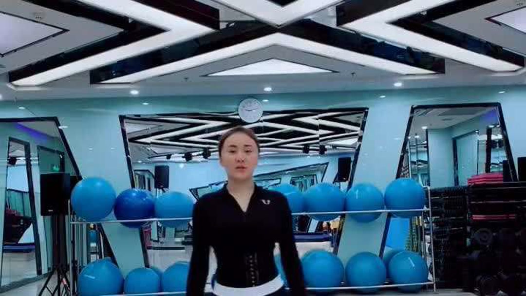 宝宝们要的瘦腿教程来啦～每组20次,4组,拉伸动作持续15秒