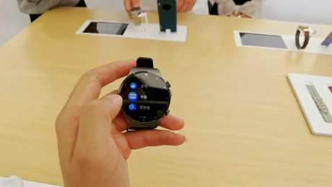 华为GT2pro智能手表续航表现亮眼,蓝宝石表盘,无线充电太过惊艳