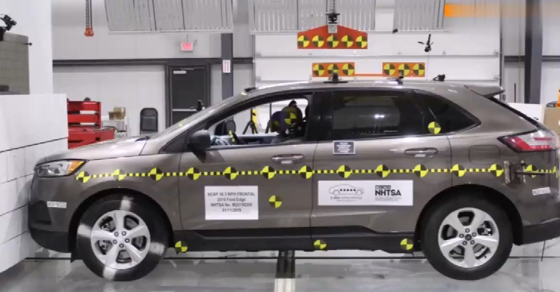 2019款福特锐界 Edge做一个碰撞测试,安全不错