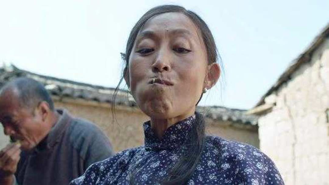 生死血符:美国兵用英文演讲,美女尽力翻译,村民还是一脸懵