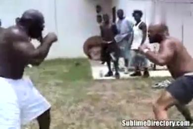 看看黑社会真实打架 视频