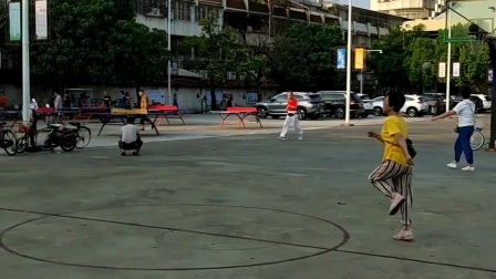 陈永楠在庵埠人民广场跑步! 独活寄生丸显神功,八十九岁在跑步