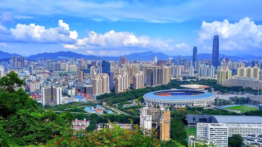 十几年来天翻地覆的变化!深圳GDP正式超香港!但这方面还需正视