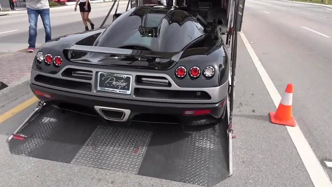 800匹马力的柯尼塞格,装车那一刻才明白多霸气!