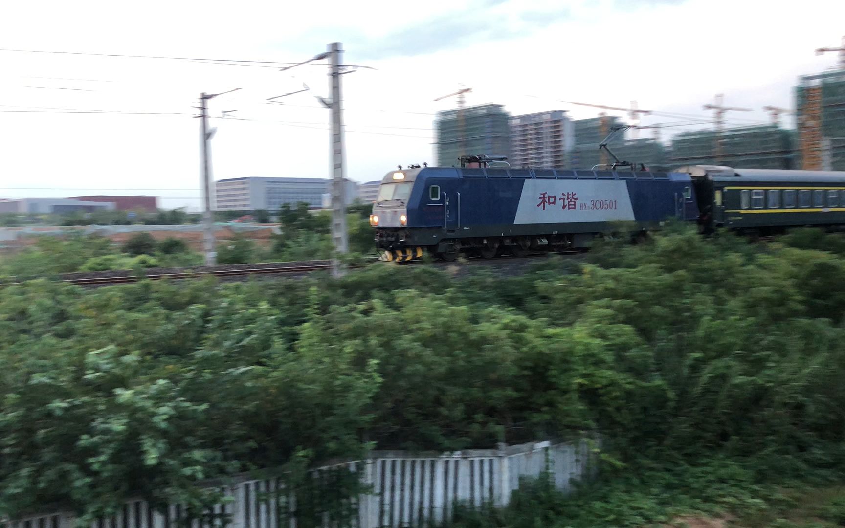 2022年08月08日18:53摄 HXD3C0501 K62