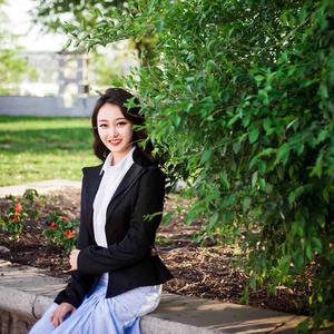 Chrissy今天运动了吗 