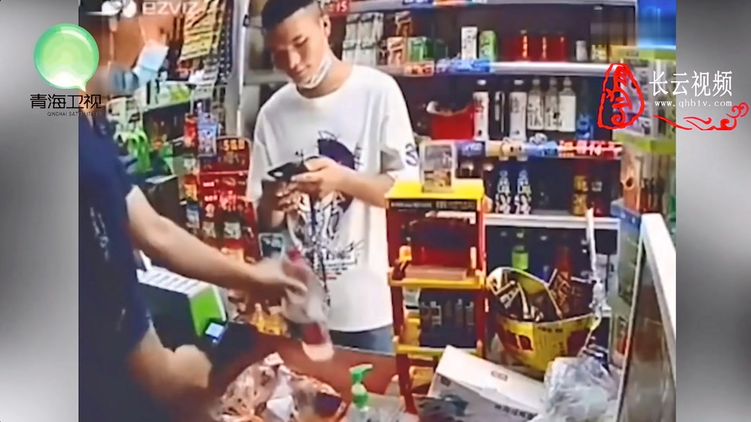 付款截图套路收银员,收营员:我还没扫码呢