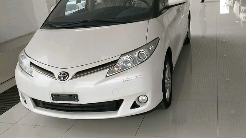 进口丰田大霸王商务车,经典的MPV普瑞维亚,堪称一绝!