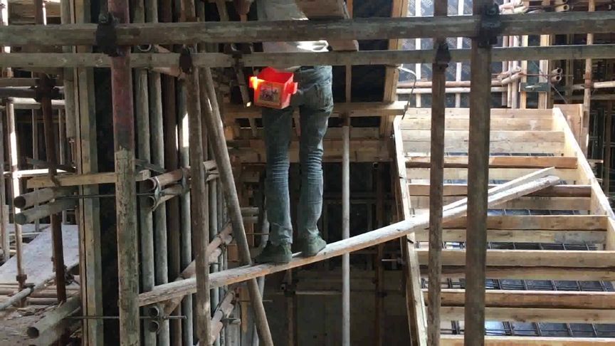 十九号楼标准层楼梯支模