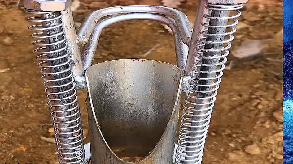 小伙自制打孔器,轻轻松松就是一个,厉害了我的哥!