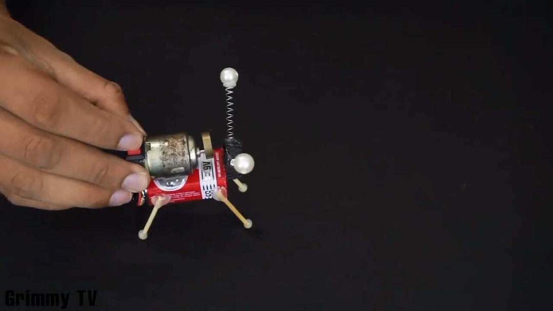 如何制作一个创意的机器人,它的运行方式很有趣