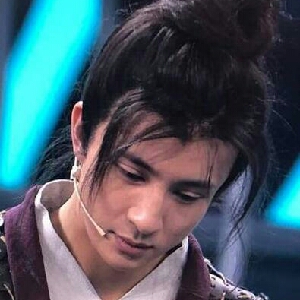 你的眼睛里有海 