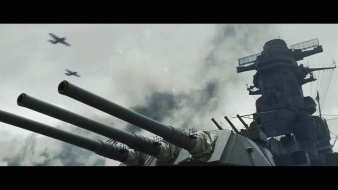 经典二战片,大和号舰队出师不利,遭美军近百架战机梯队饱和攻击