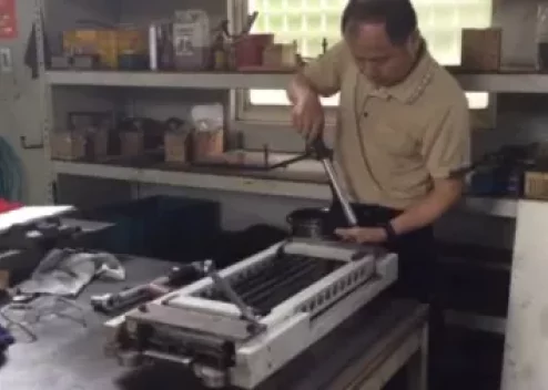 台湾万代利框锯装机步骤---台湾木工机械品牌秀